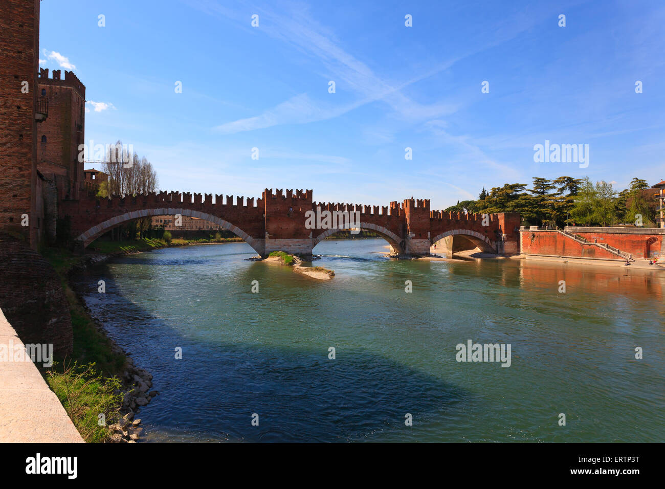 Castel vecchio italy hi-res stock photography and images - Alamy