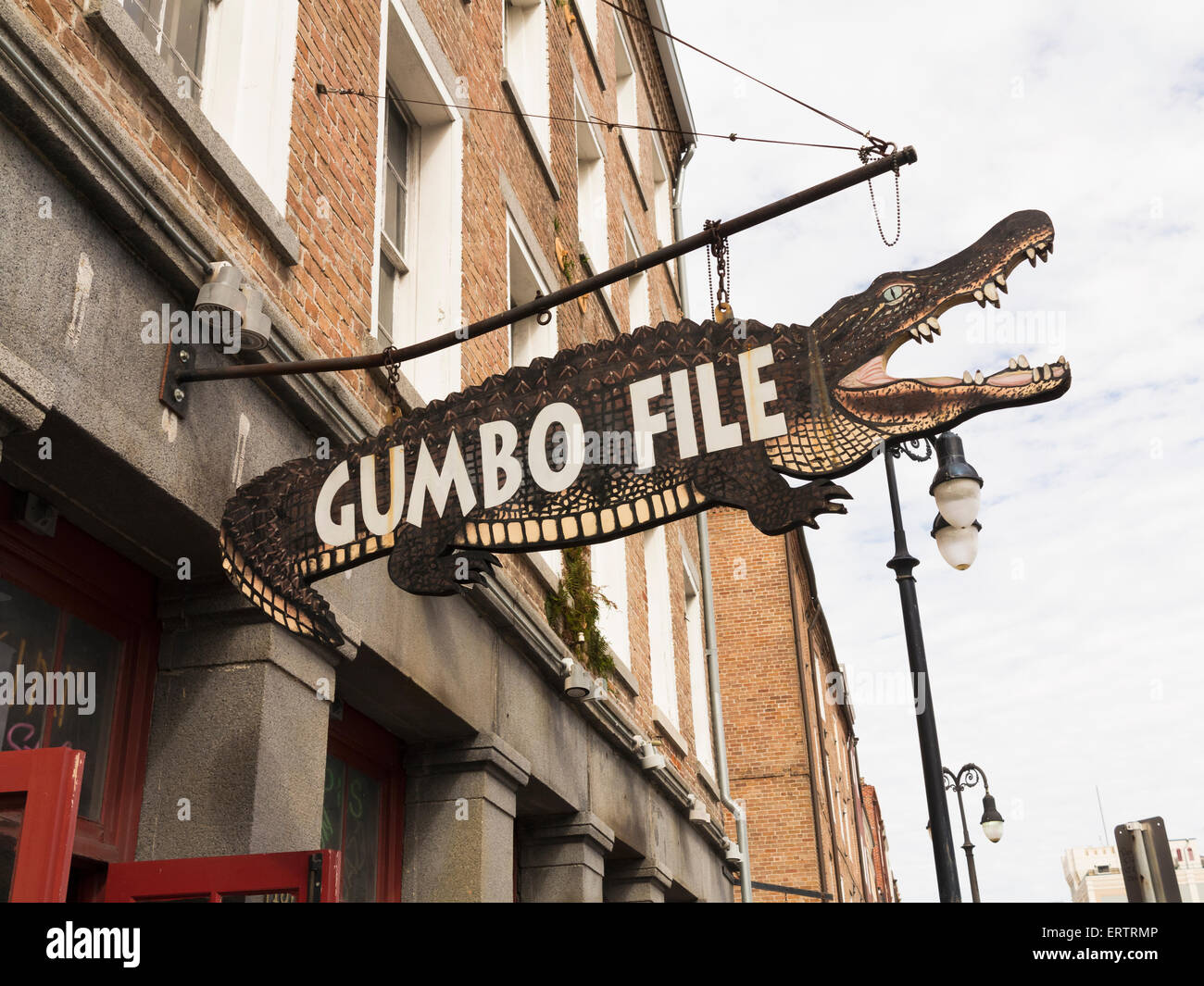 Store signs hi-res stock photography and images - Alamy