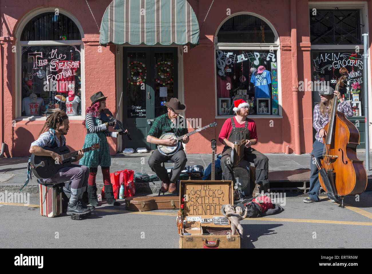 Buskers playing in the New Orleans French Quarter, Louisiana, USA Stock ...