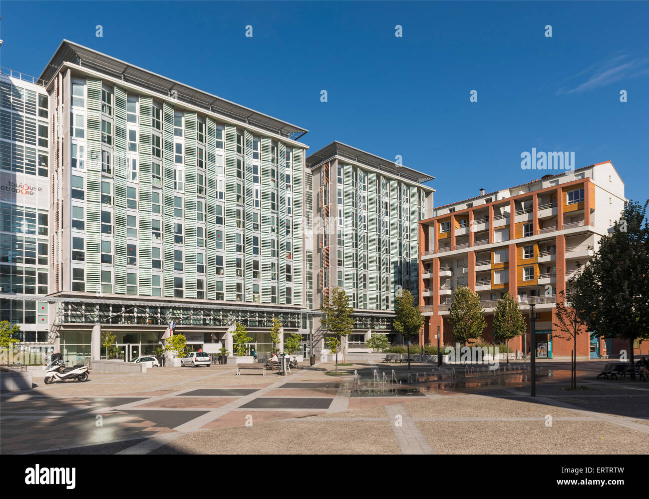Housing block hi-res stock photography and images - Alamy