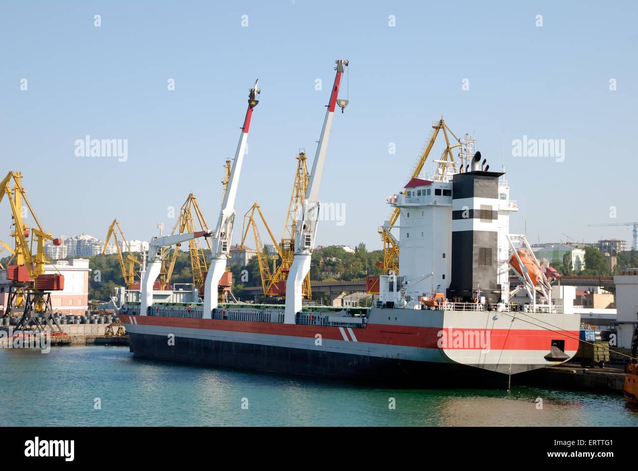 dry cargo ship Stock Photo - Alamy