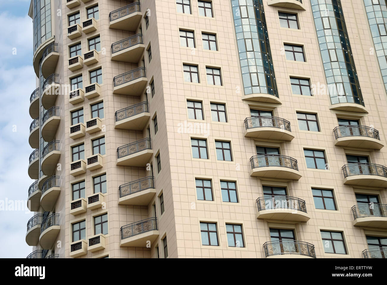New apartment skyscraper Stock Photo - Alamy