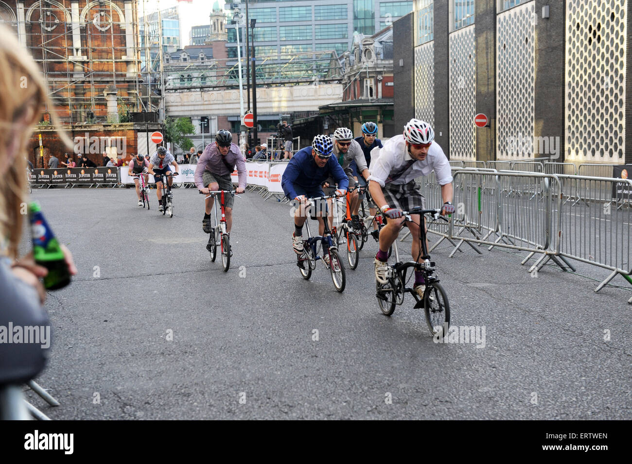 Nocturne cycling event in Smithfield in London Stock Photo - Alamy