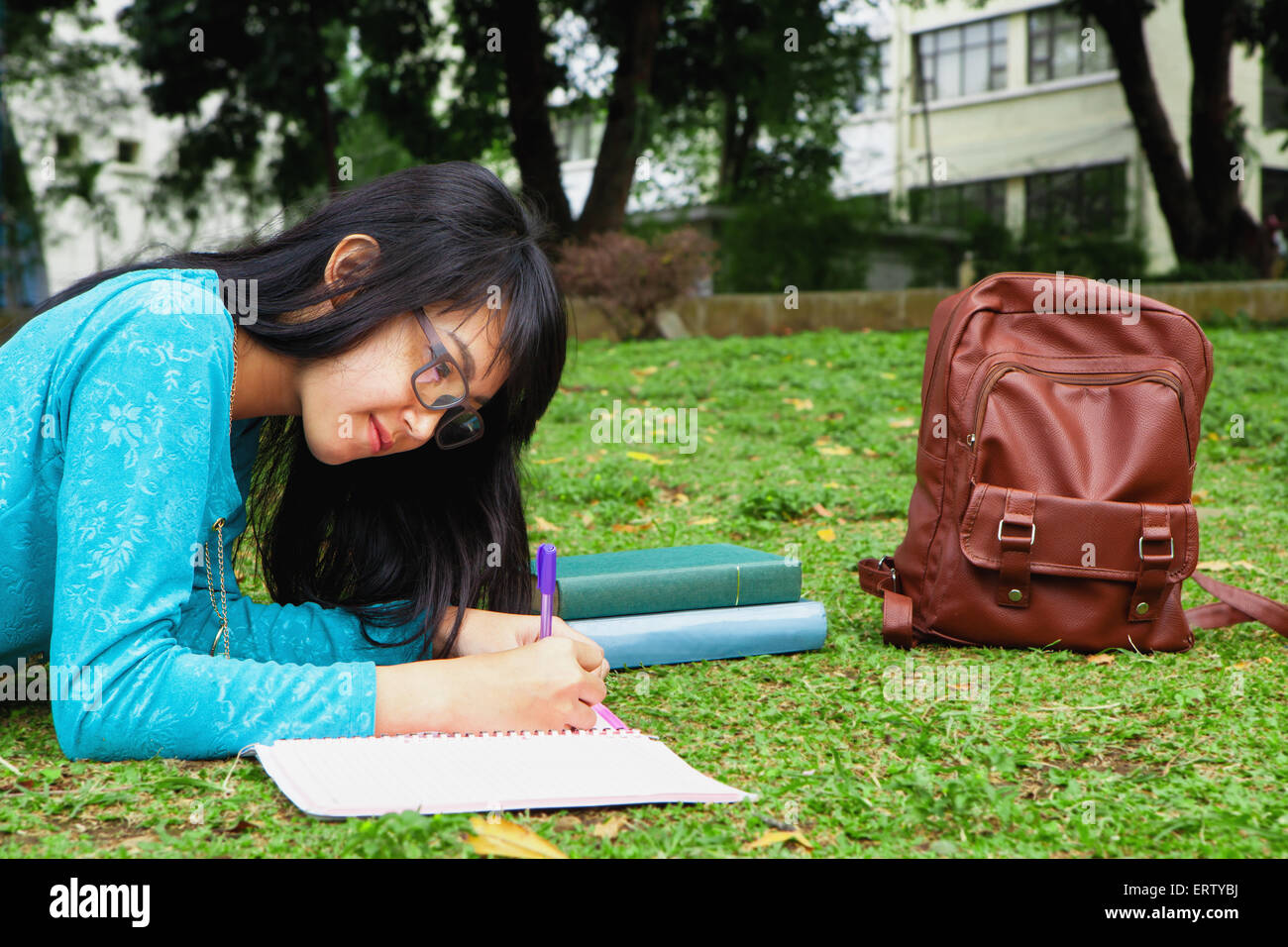 Teen work park hi-res stock photography and images - Alamy