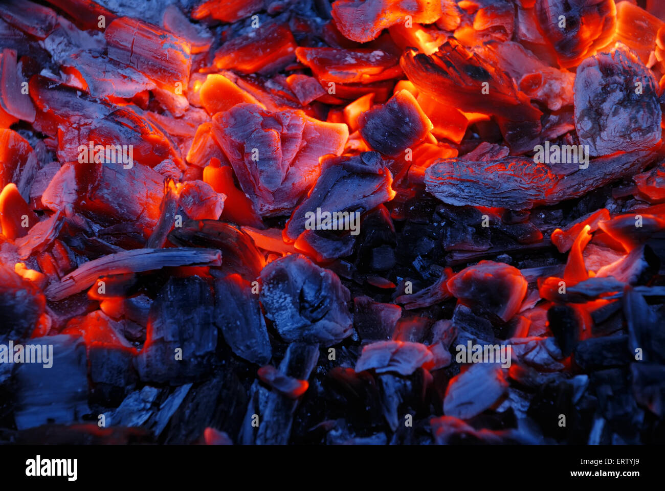 Dark background from the burning charcoal Stock Photo - Alamy