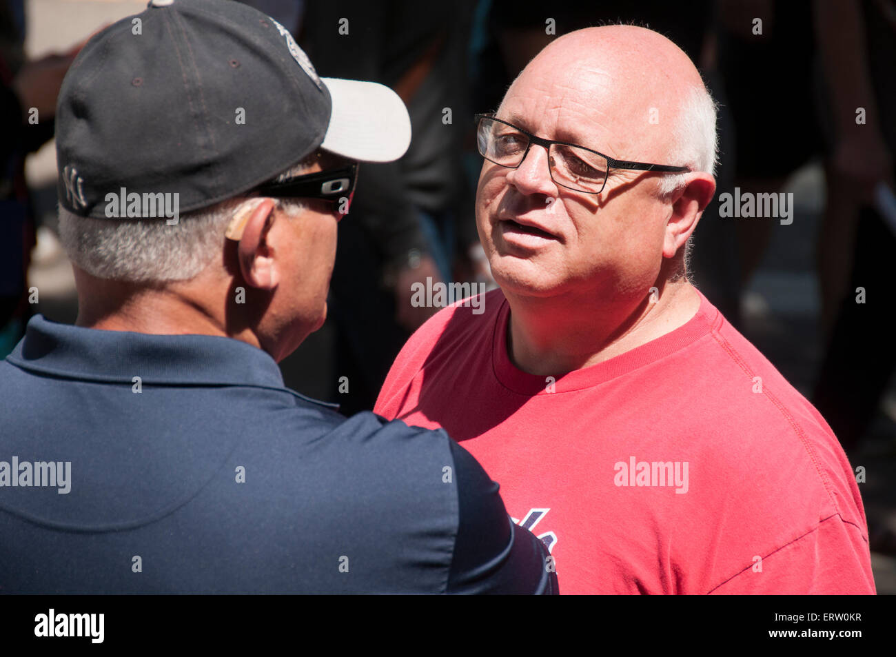 Meet by chance hi-res stock photography and images - Alamy