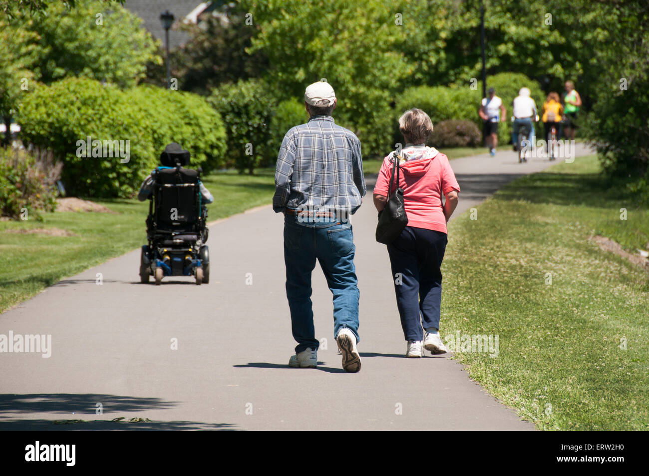 People on the Erie Canal bike path Stock Photo - Alamy