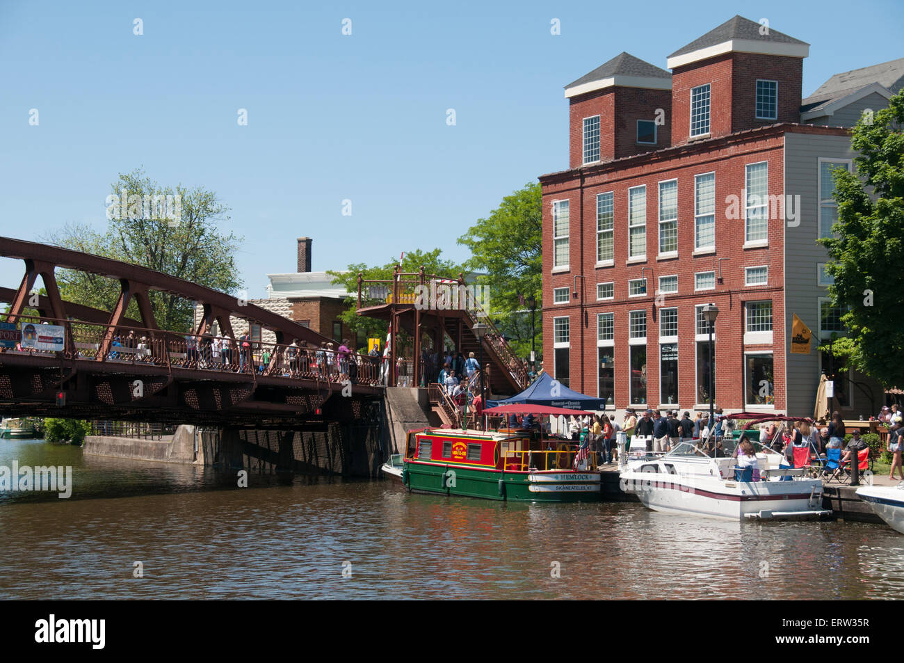 Canal celebration hi-res stock photography and images - Alamy