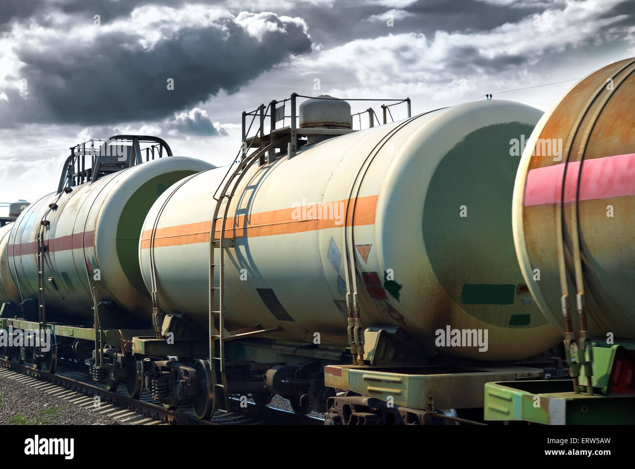 Set tanks oil fuel transport hi-res stock photography and images - Alamy