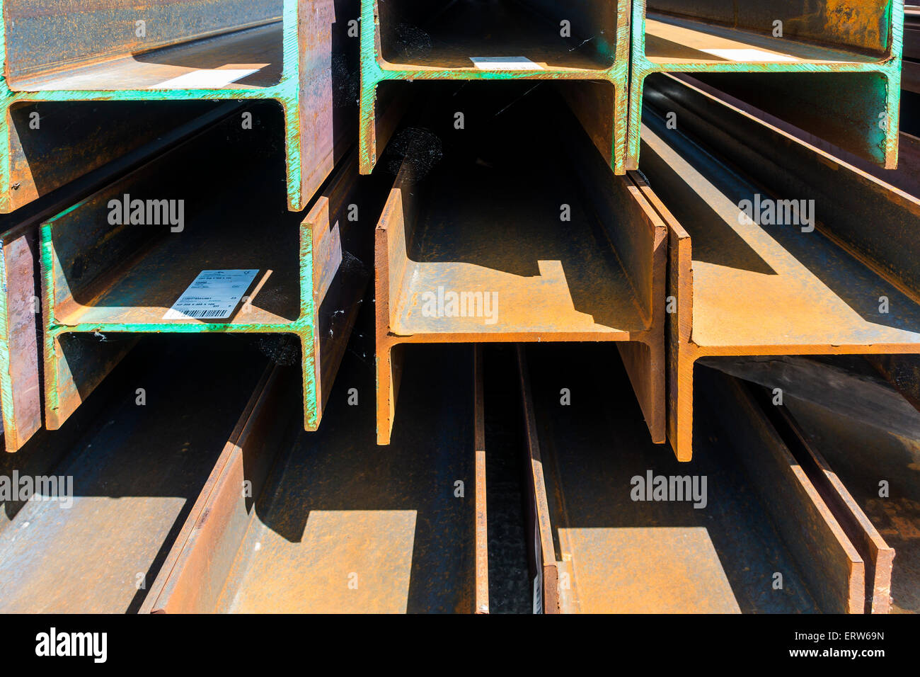 Steel girder girders hi-res stock photography and images - Alamy
