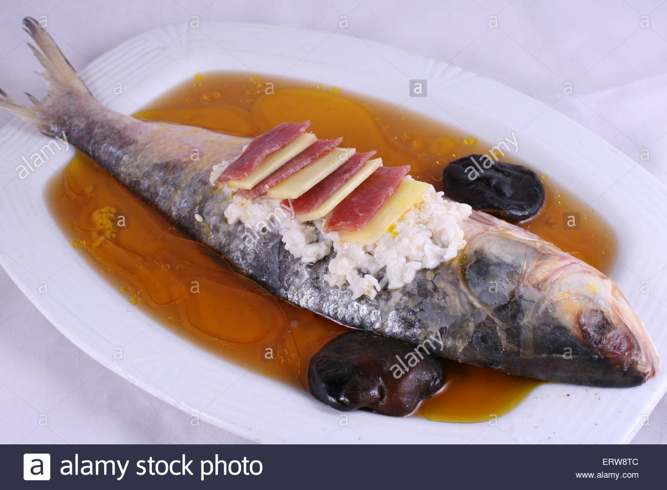 Hilsa Fish Stock Photos & Hilsa Fish Stock Images - Alamy