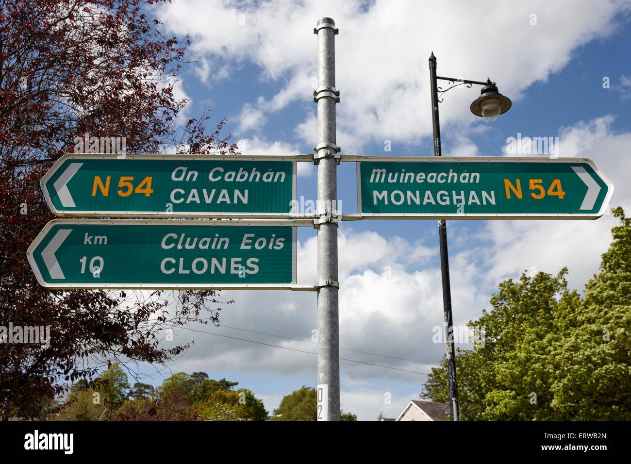 Irish roadsigns hi-res stock photography and images - Alamy