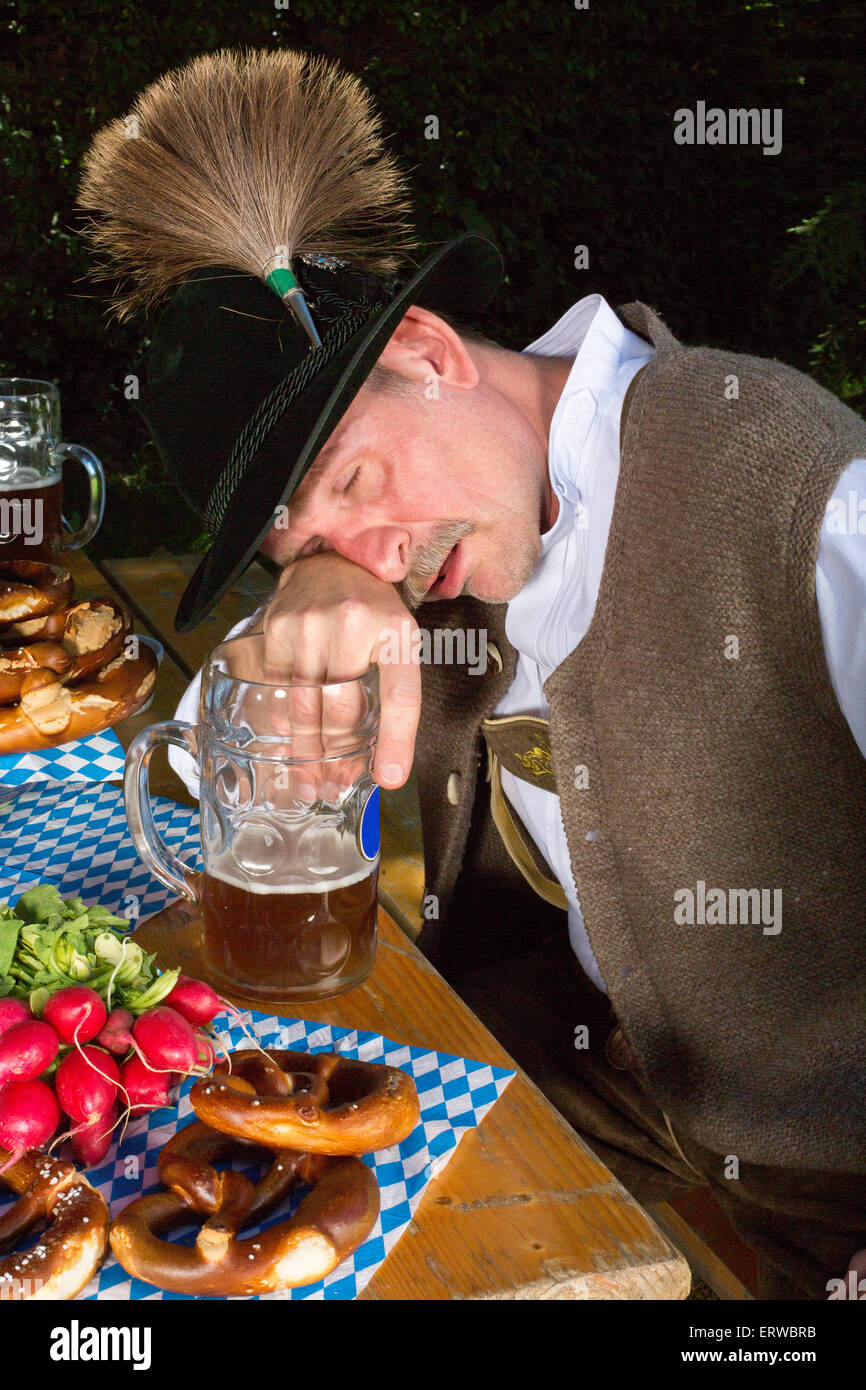 Drunk park bench hi-res stock photography and images - Alamy