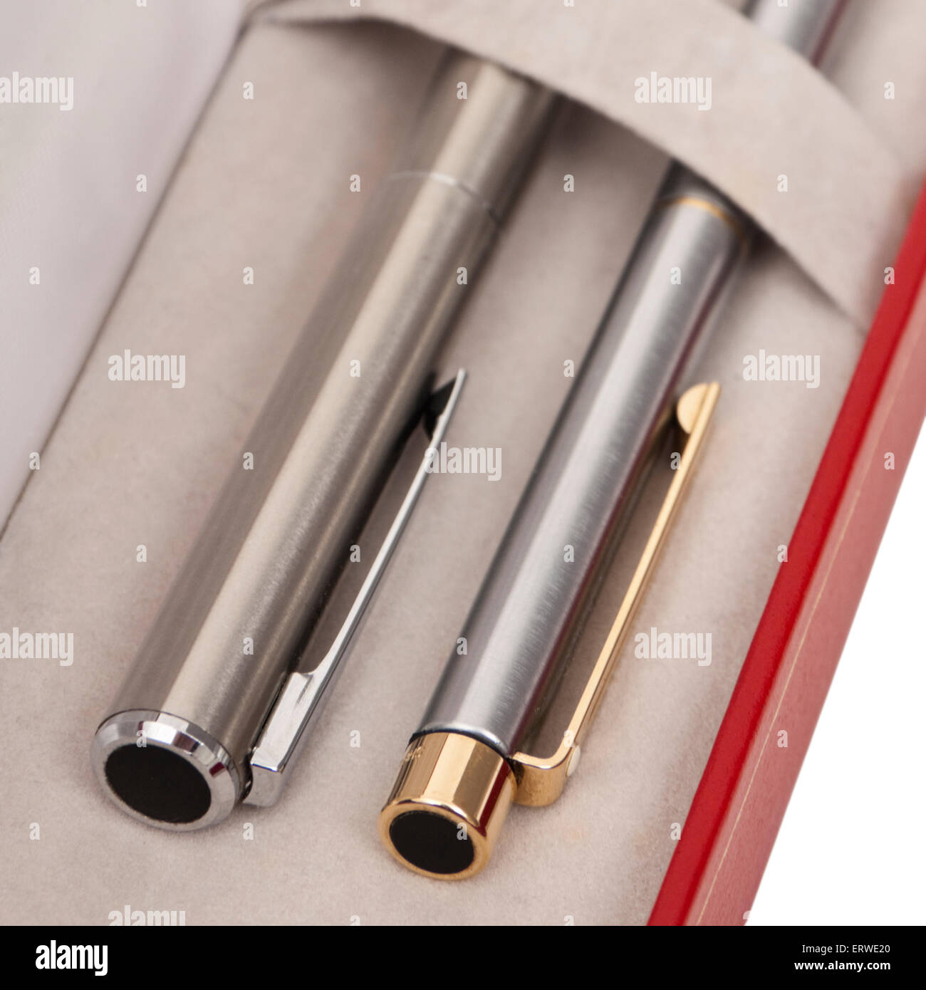 Vintage Sheaffer fountain and ballpoint pen set Stock Photo - Alamy
