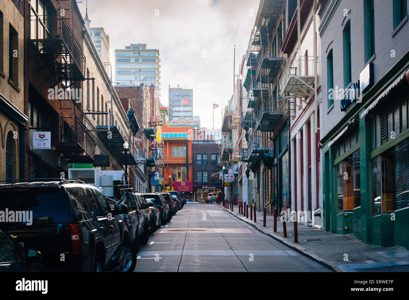 Commercial street san francisco chinatown hi-res stock photography and ...