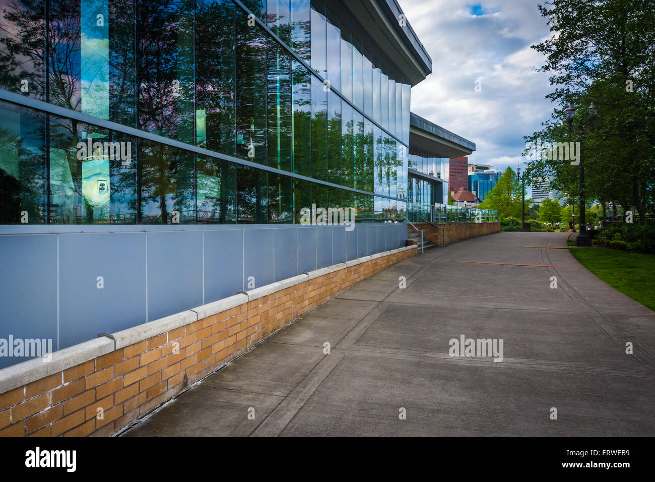 Modern buildings at the waterfront in Portland, Oregon Stock Photo - Alamy