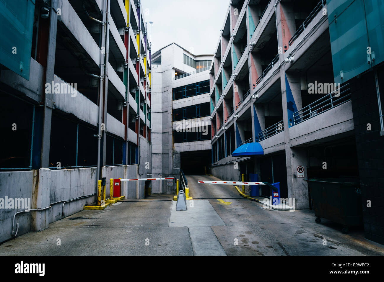 Parking garage in downtown Pittsburgh, Pennsylvania Stock Photo - Alamy