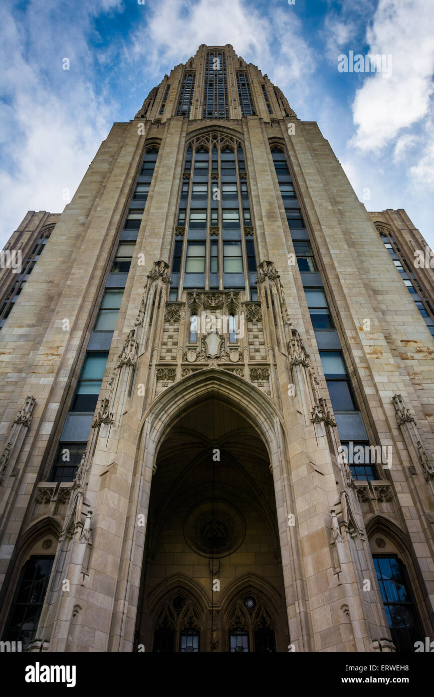 The Cathedral of Learning, at University of Pittsburgh, in Pittsburgh ...