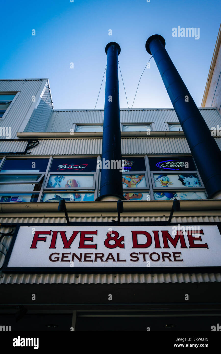 Five and dime store hi-res stock photography and images - Alamy