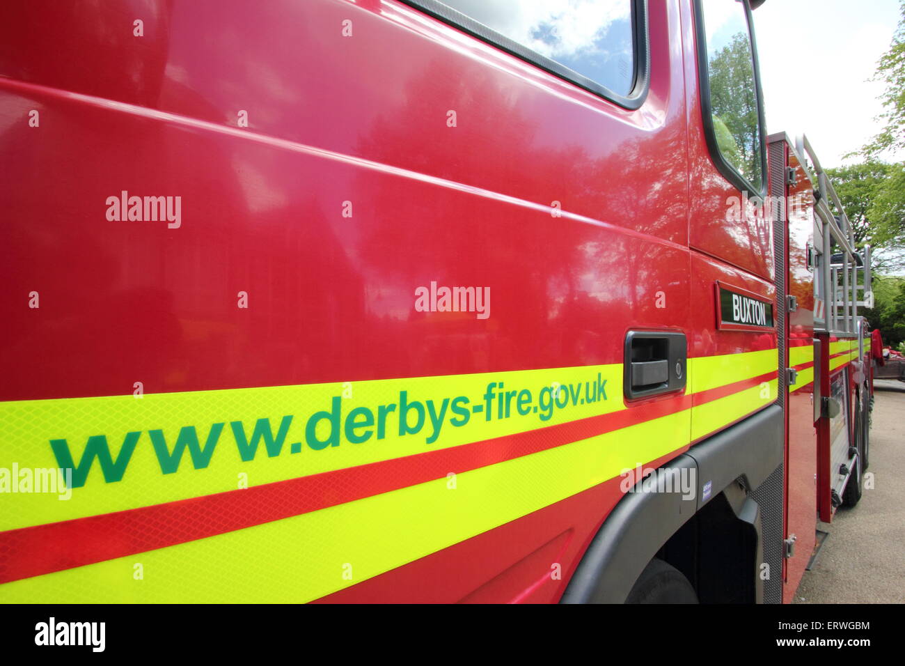 Uk fire truck hi-res stock photography and images - Alamy