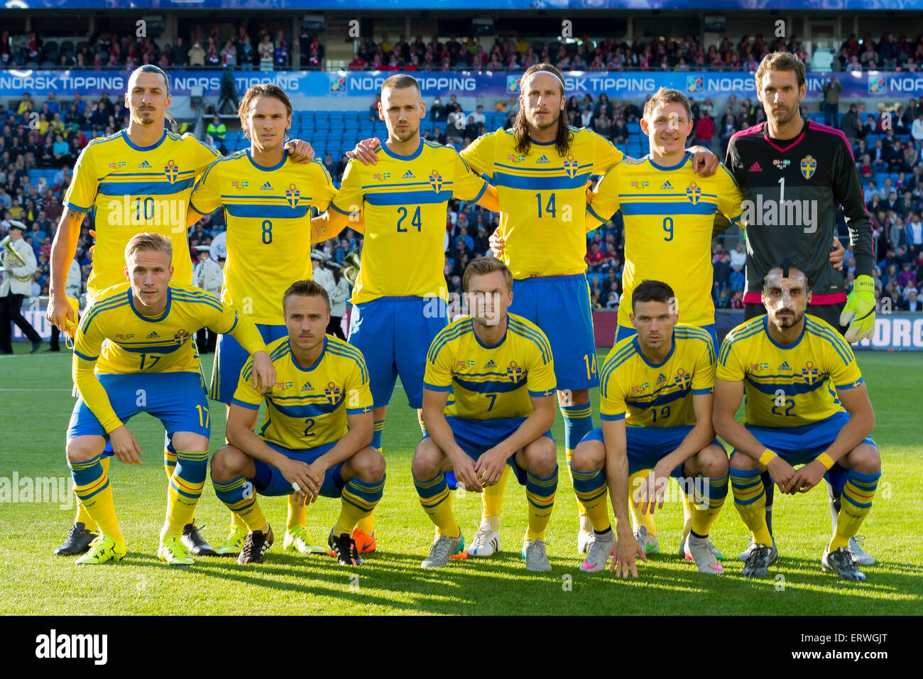 Sweden team line up hi-res stock photography and images - Alamy