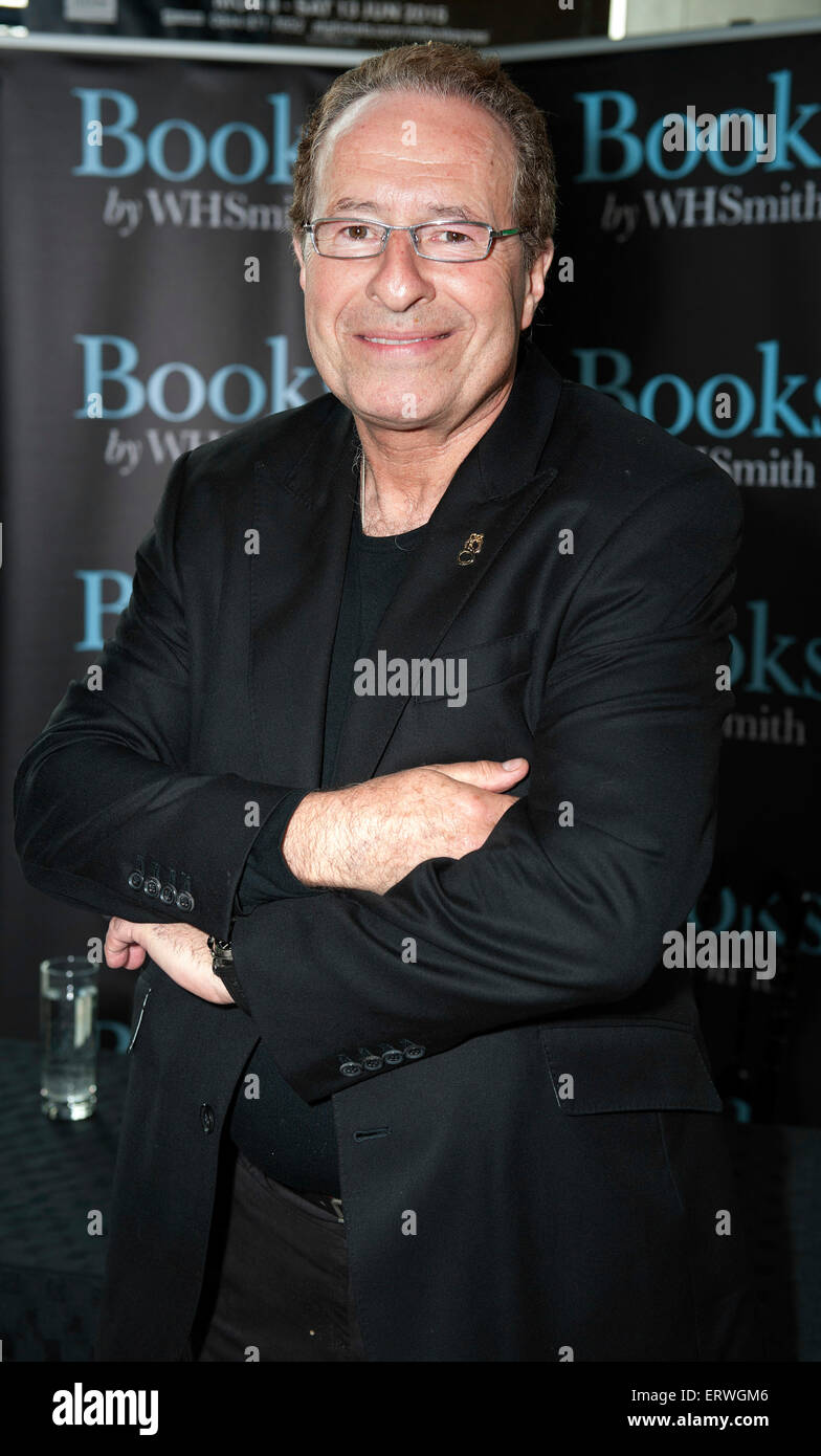 Peter james hi-res stock photography and images - Alamy