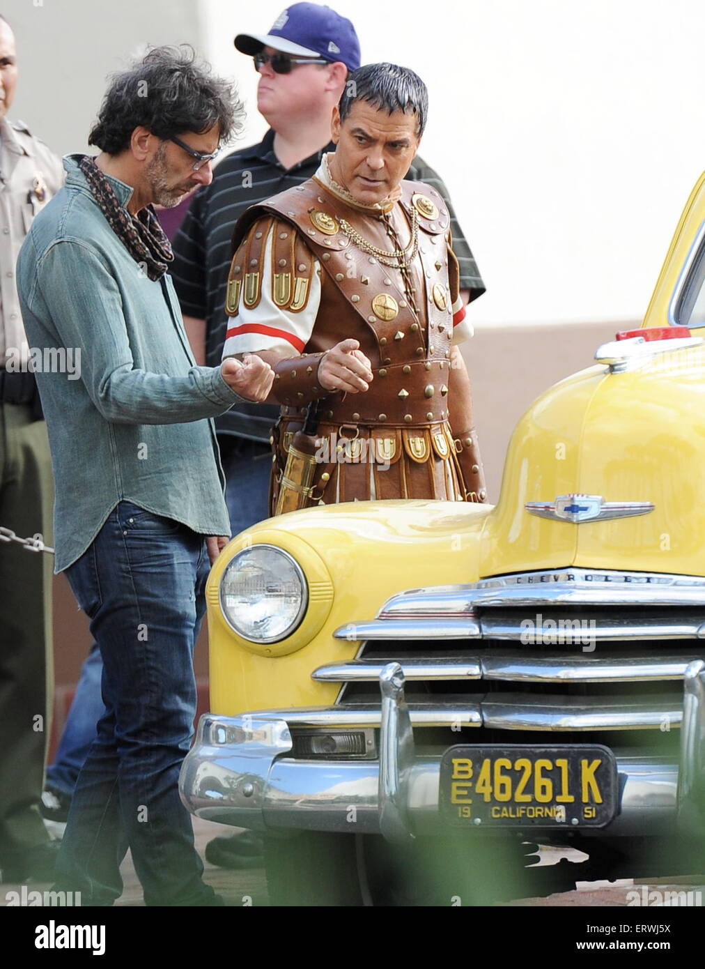 Actor Goerge Clooney seen for the first time on the set of "Hail Caesar ...