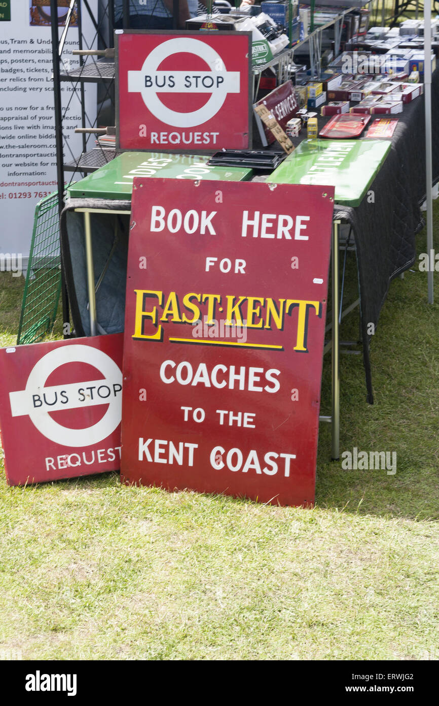 Vintage bus show hi-res stock photography and images - Alamy