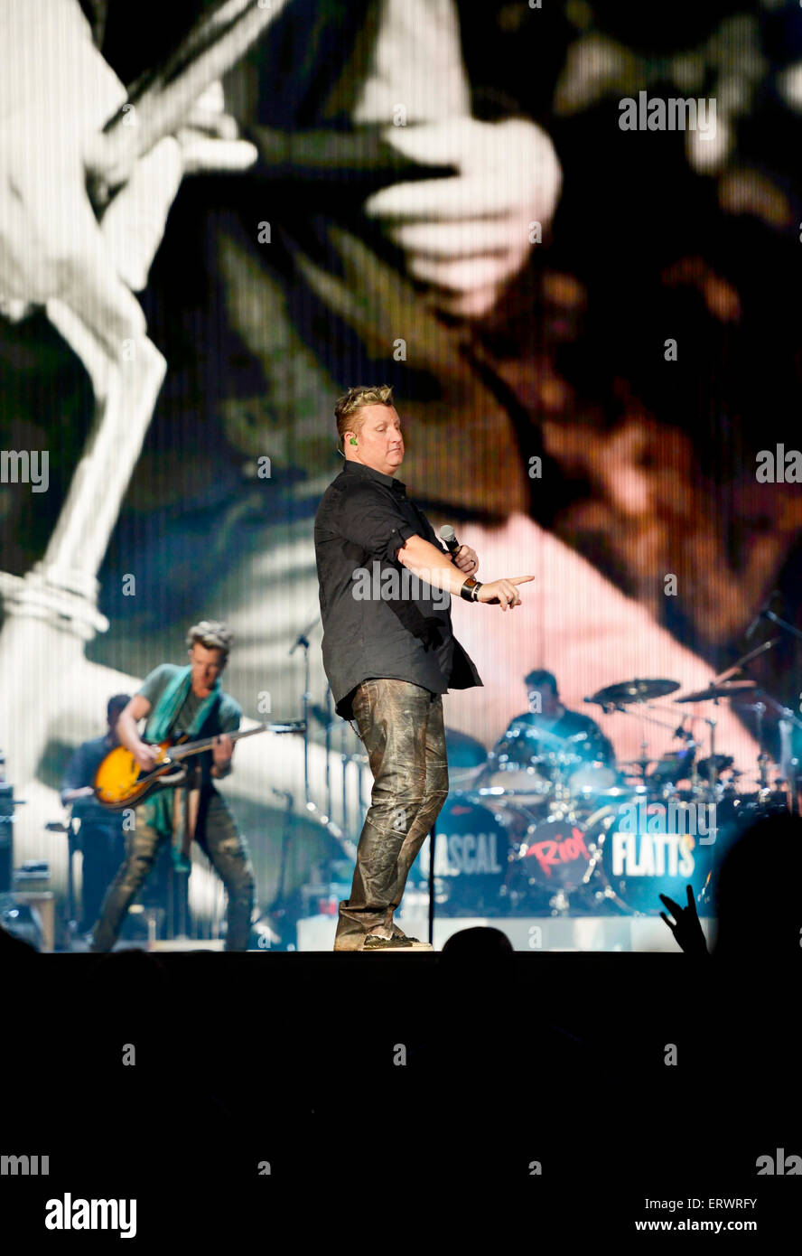 Row of musicians hi-res stock photography and images - Alamy