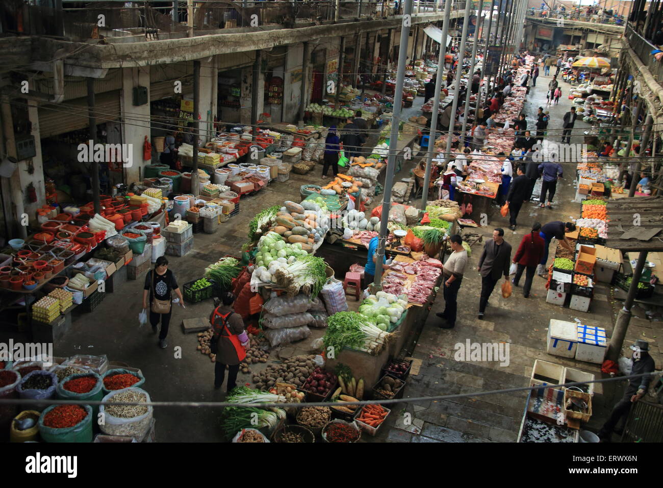 Market in Yunnan China Stock Photo - Alamy