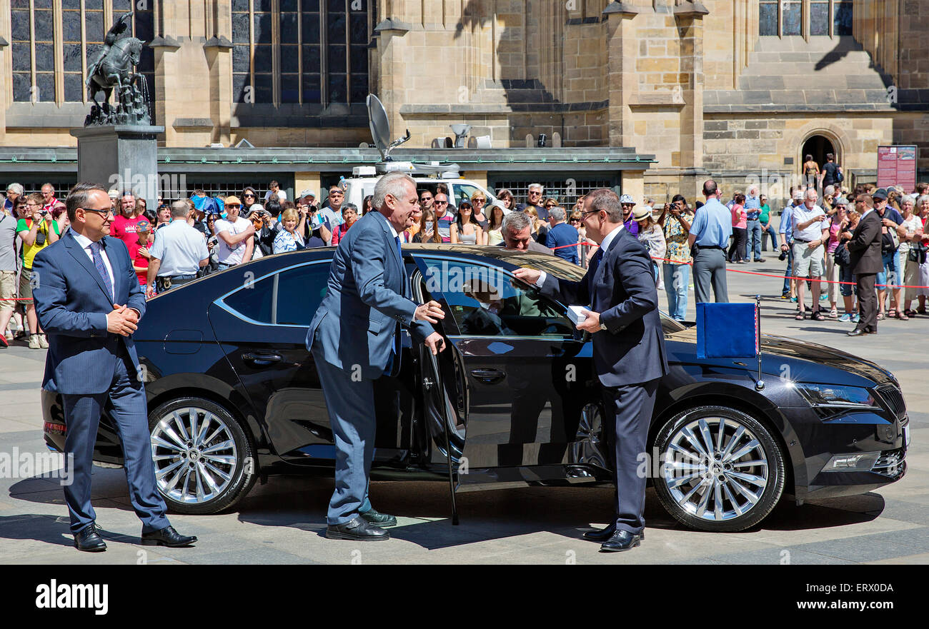 Czech President Milos Zeman, centre, will continue to use a Skoda ...