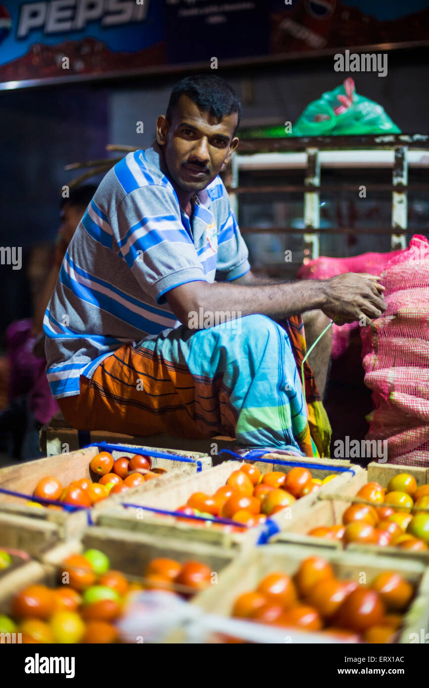 Vendor at Dambulla vegetable market, Dambulla, Central Province, Sri ...