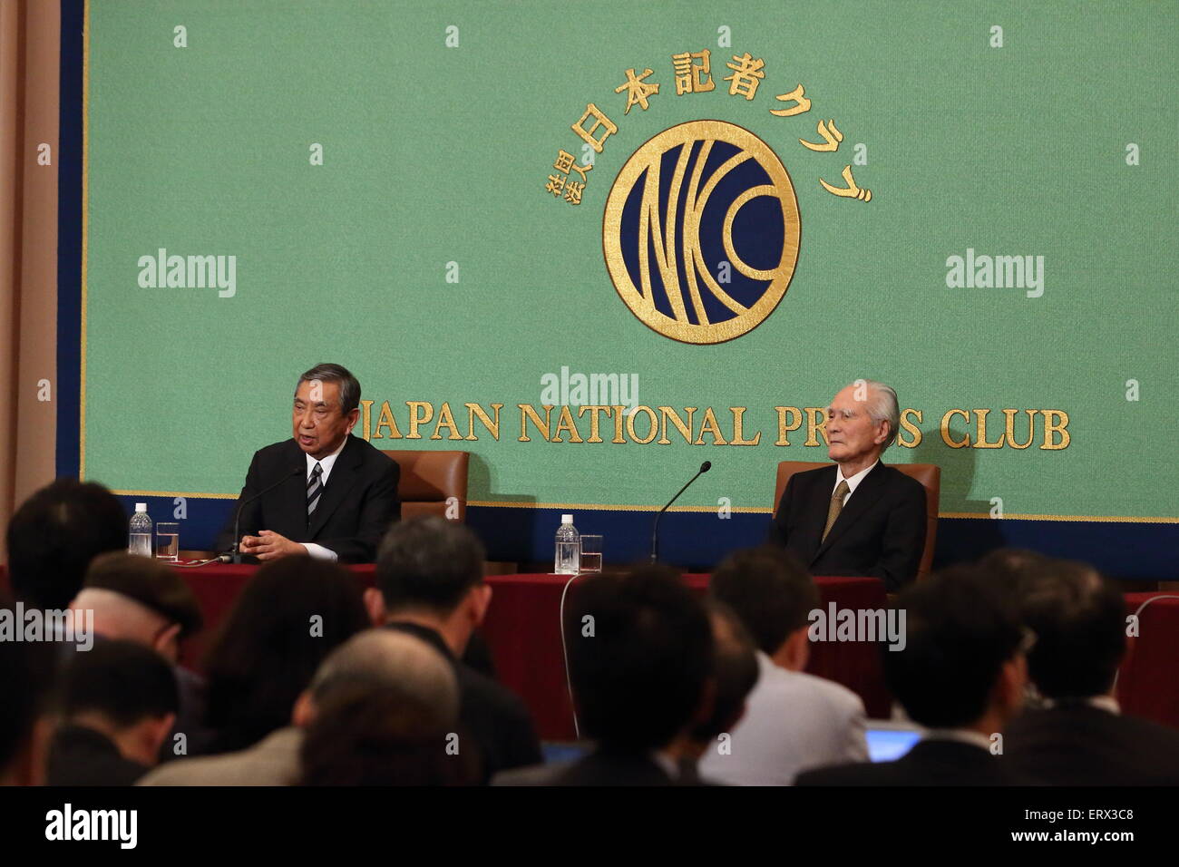 Former vice president of Japan Yohei Kono (L), former president of ...