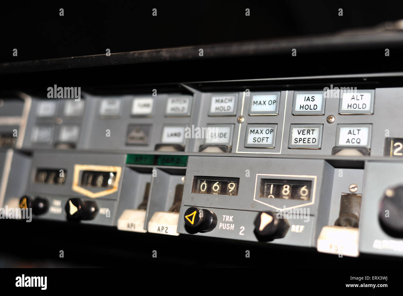 Concorde cockpit hi-res stock photography and images - Alamy