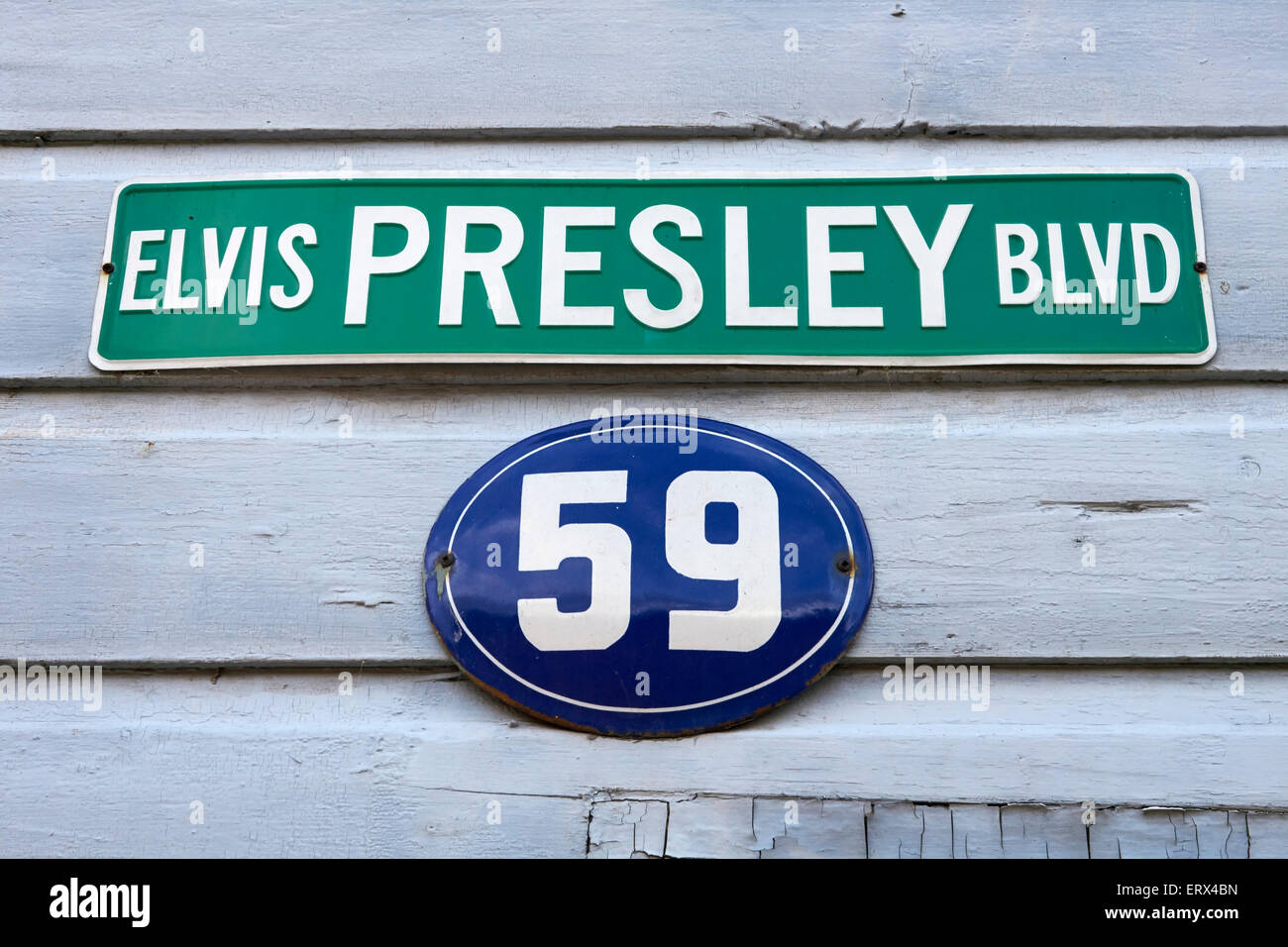 Elvis presley sign hi-res stock photography and images - Alamy