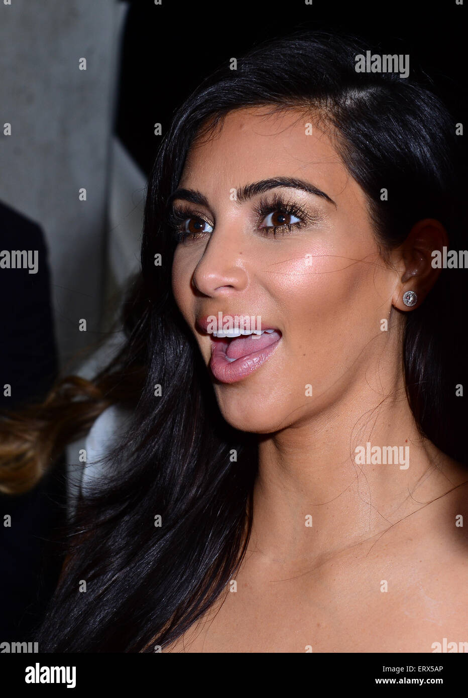 Break the internet kardashian hi-res stock photography and images - Alamy