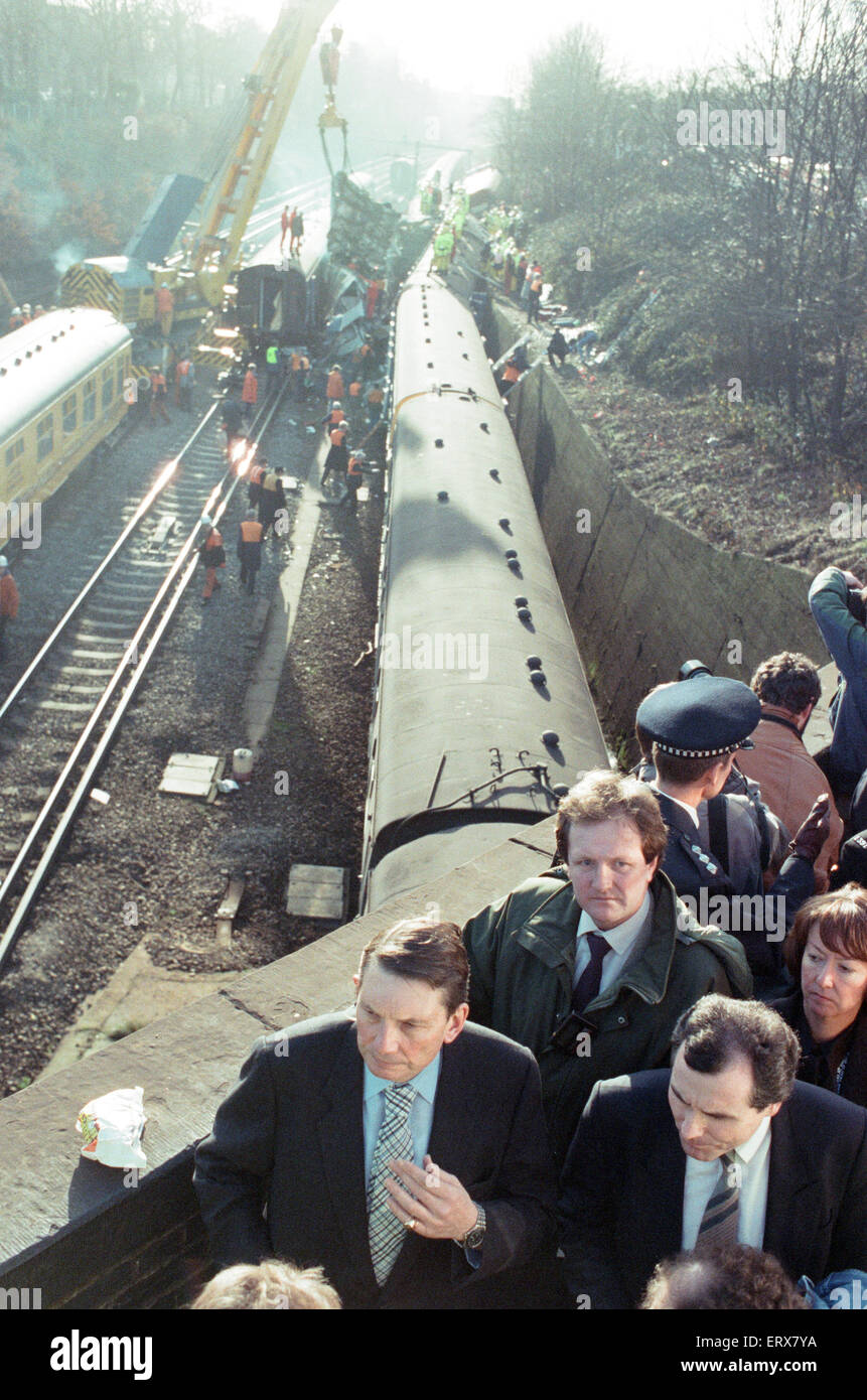 Clapham train crash On 12 December 1988 the 07:18 from Basingstoke to ...