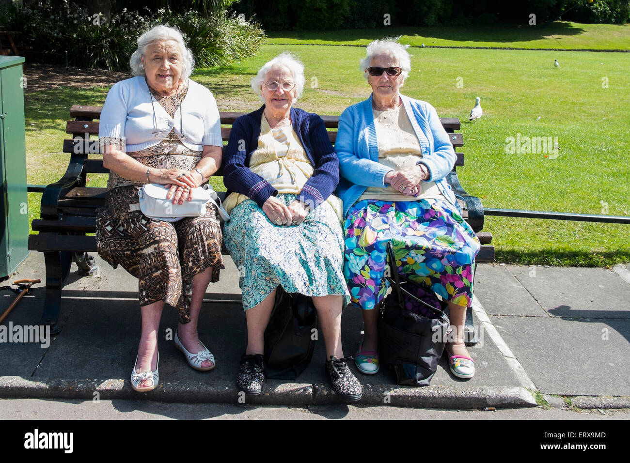 Three old ladies hi-res stock photography and images - Alamy
