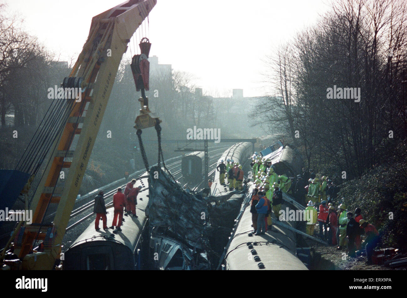 Clapham train crash On 12 December 1988 the 07:18 from Basingstoke to ...