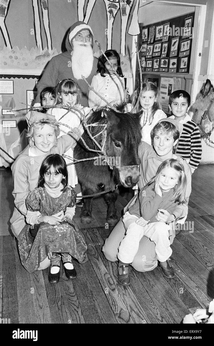 Birkby Infants and Nursery School Father Christmas visit, complete with ...