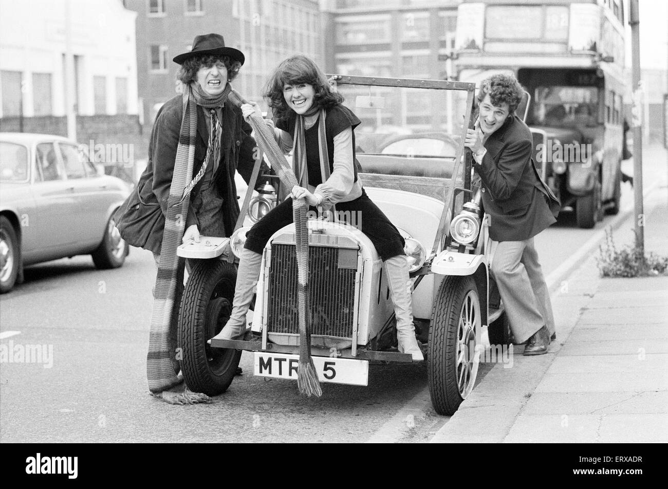 Doctor Who, actor Tom Baker - the 4th Doctor - pictured with assistants ...