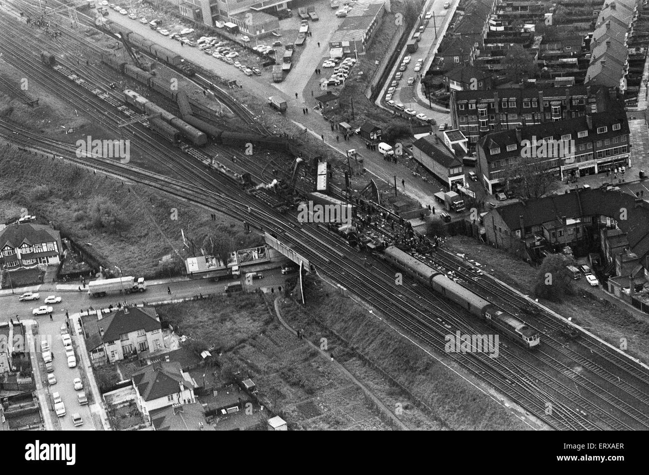 Hither green train crash on hi-res stock photography and images - Alamy