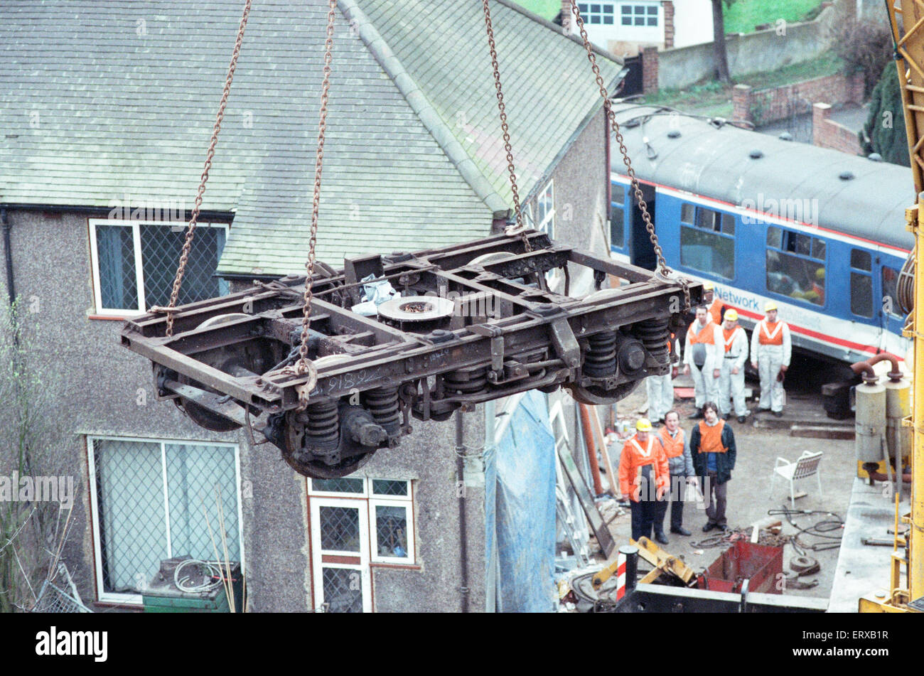 Purley train crash On 4 March 1989 the 12:50 from Horsham stopped at ...