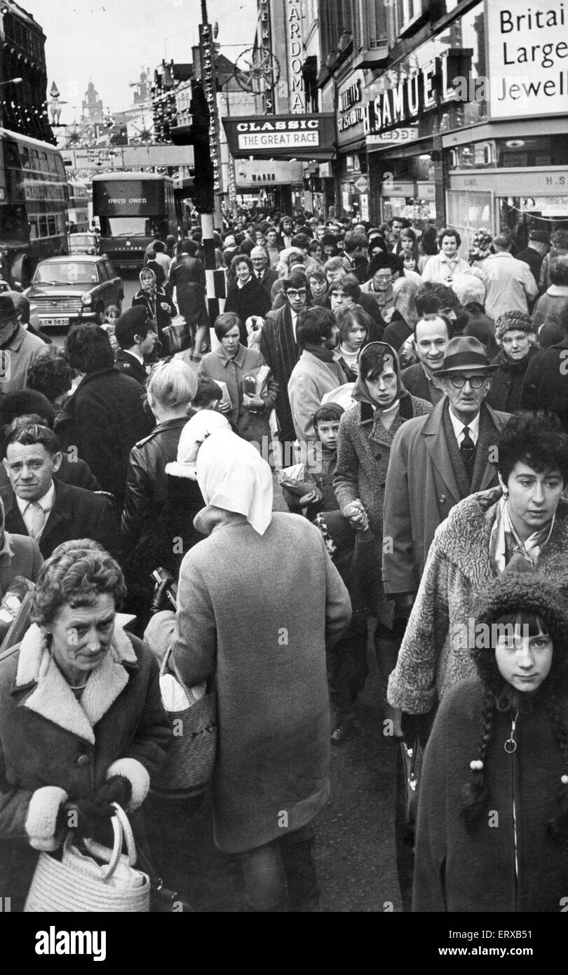Christmas Shoppers, Church Street, Liverpool, 23rd December 1968 Stock ...