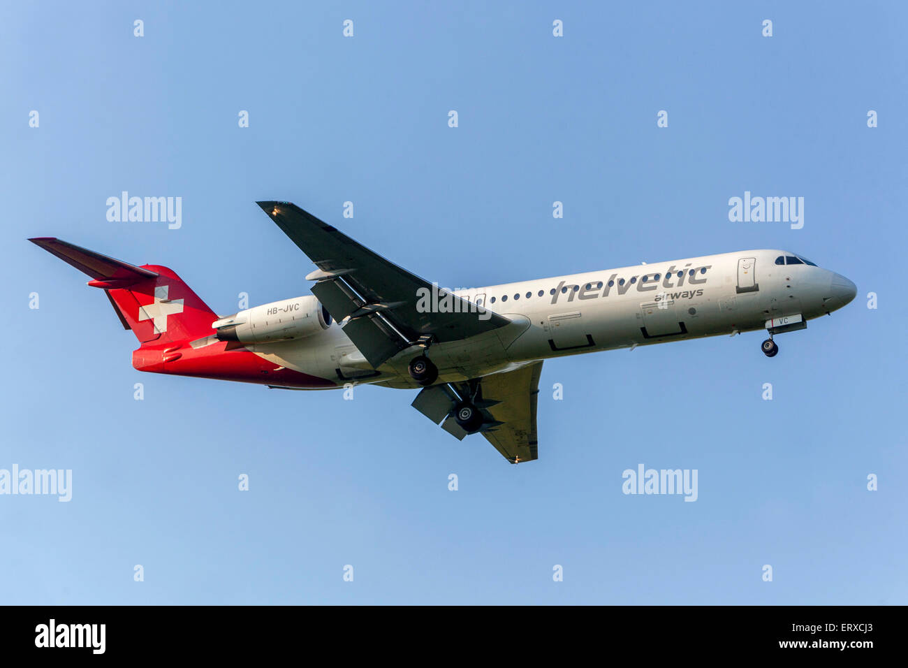 Fokker f100 hi-res stock photography and images - Alamy