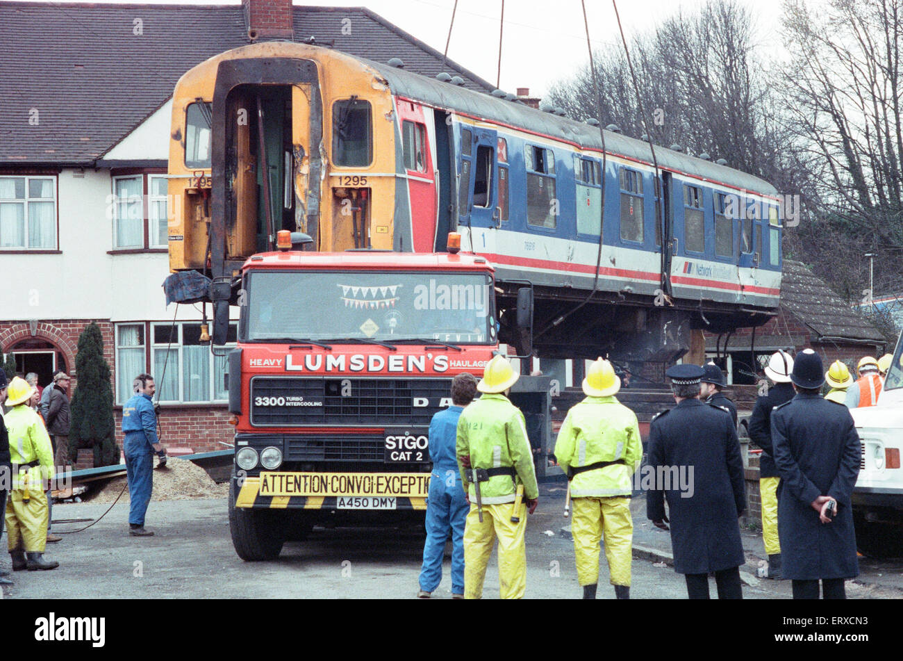 Purley train crash On 4 March 1989 the 12:50 from Horsham stopped at ...