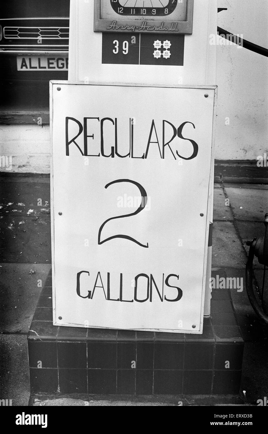 Fuel shortages 1970s hi-res stock photography and images - Alamy