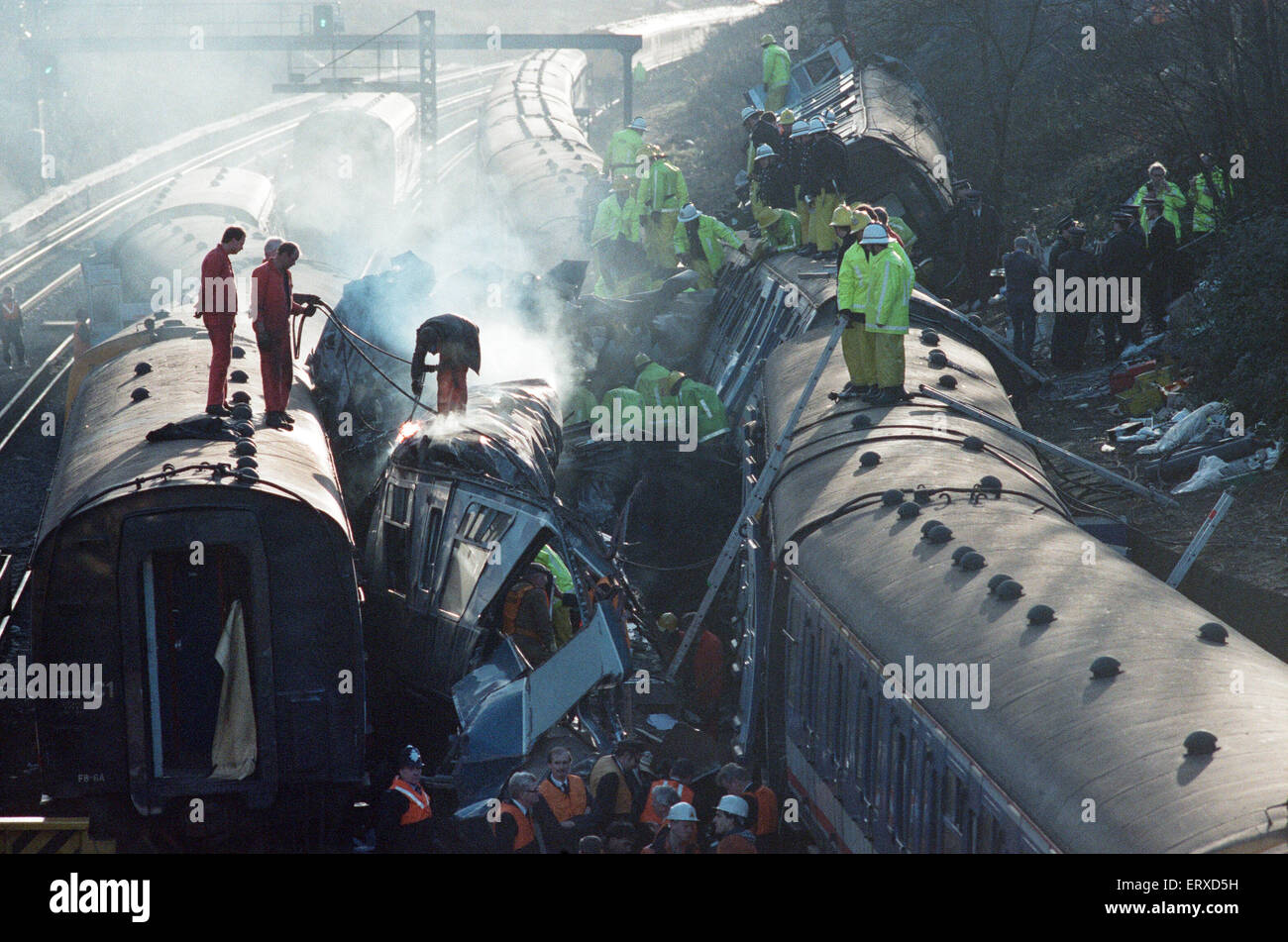 Clapham train crash On 12 December 1988 the 07:18 from Basingstoke to ...