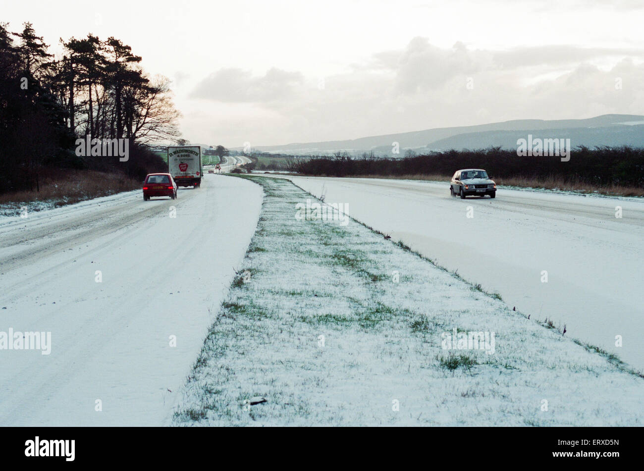 Traffic 1990s hi-res stock photography and images - Alamy