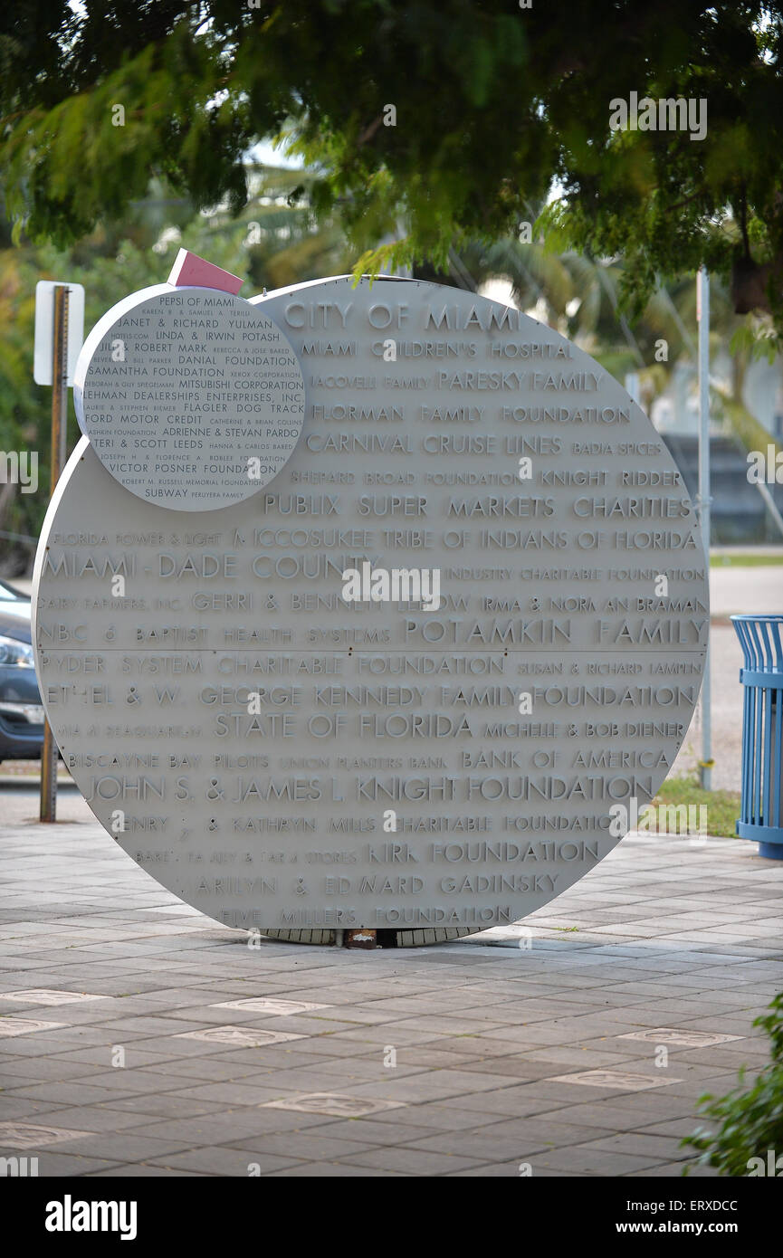 Russell Simmons co-host a reception at MCM (Miami Children's Museum ...